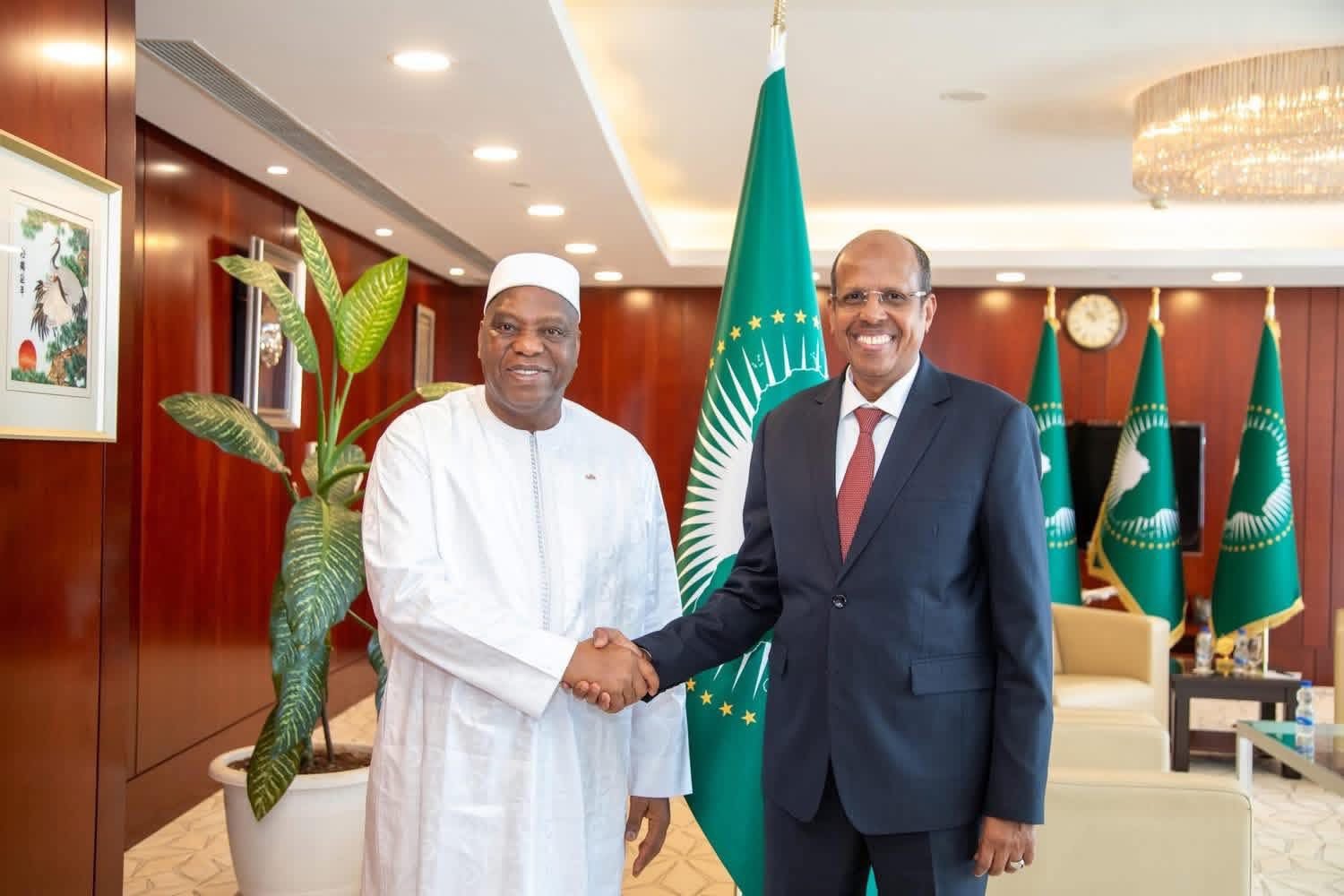 Guinea : African Union lifts sanctions - Africa News Agency